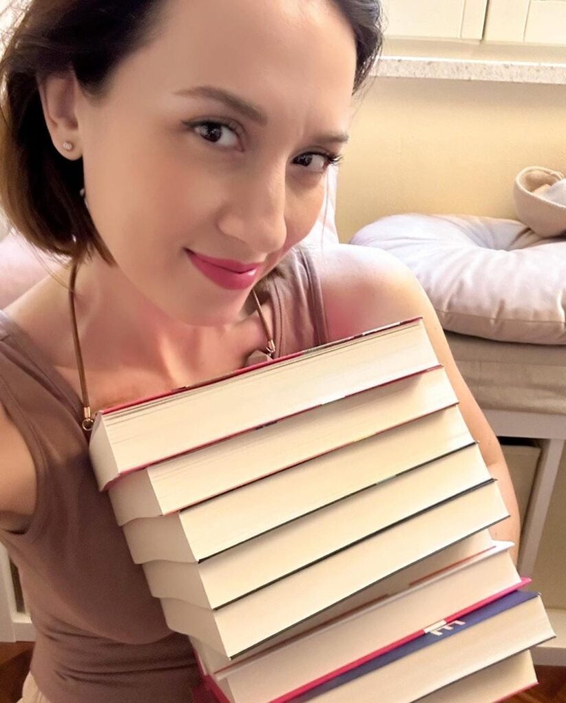 “Una ragazza d’altri tempi” di Felicia Kingsley (2023) – 20mila Libri ...